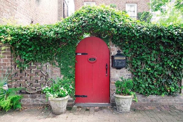 Sweet Georgia Peach Garden Wedding by Jon Sharman - Hey Wedding Lady