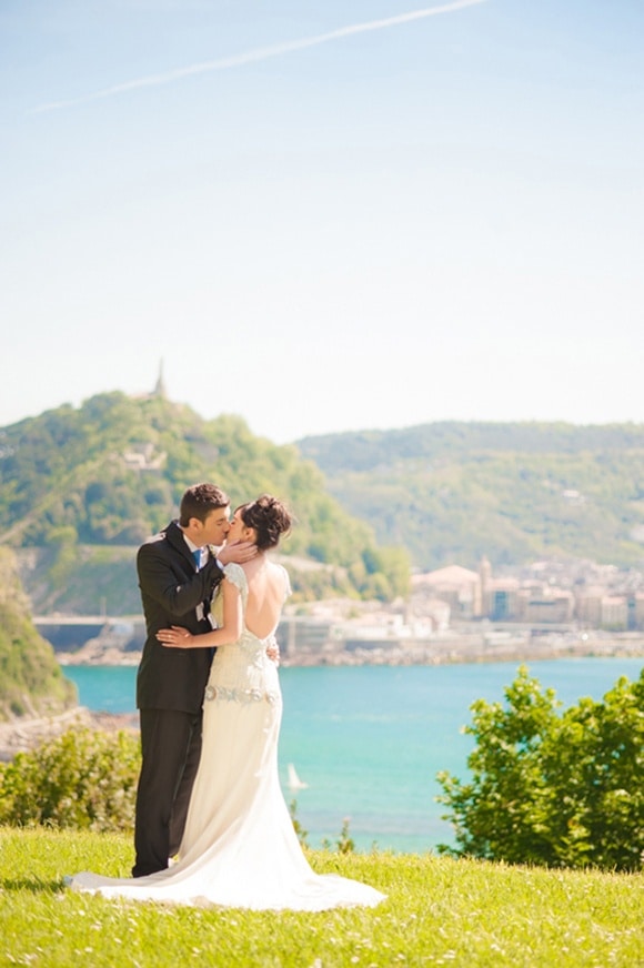 Classic Basque Wedding Inspiration in San Sebastian - Hey Wedding Lady