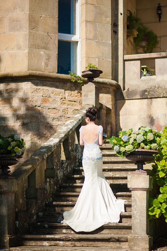 Classic Basque Wedding Inspiration in San Sebastian - Hey Wedding Lady