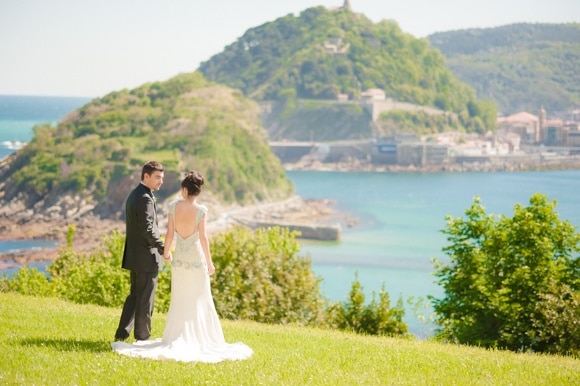 Classic Basque Wedding Inspiration in San Sebastian - Hey Wedding Lady