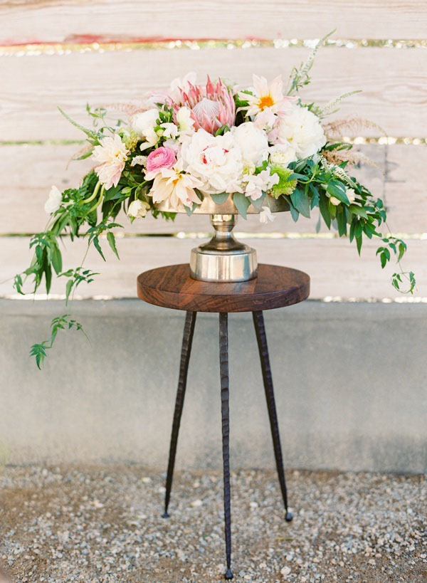 SoCal Chic Modern Ranch Wedding - Hey Wedding Lady