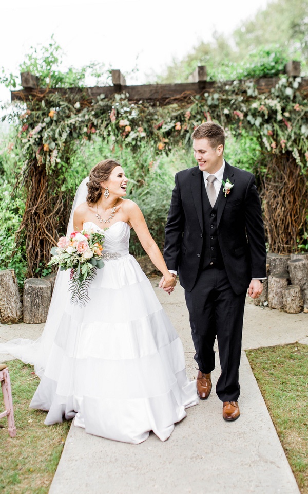 Preppy Southern Chic Summer Wedding Shoot - Hey Wedding Lady