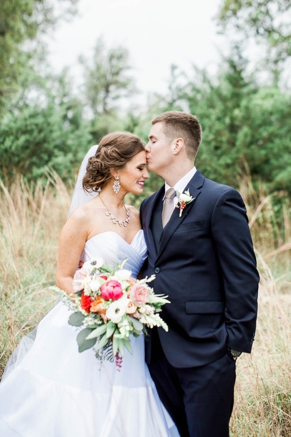 Preppy Southern Chic Summer Wedding Shoot - Hey Wedding Lady