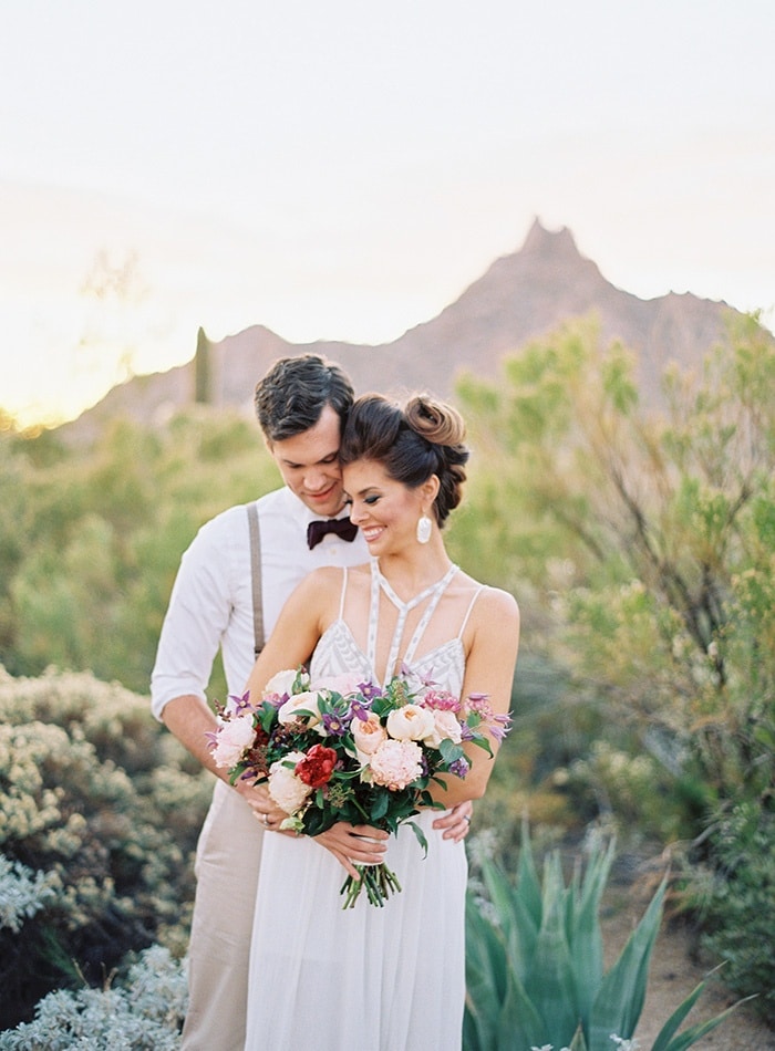 Earthy Glam Style for a Desert Chic Wedding - Hey Wedding Lady