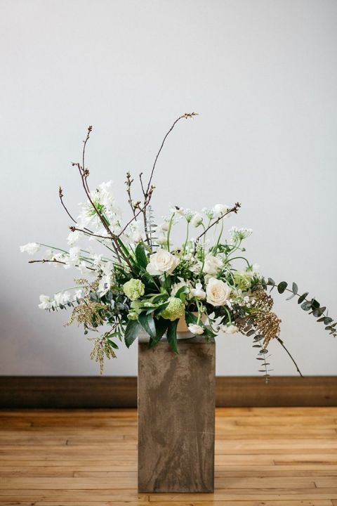 Simplicity Chic Wedding with Organic Florals - Hey Wedding Lady