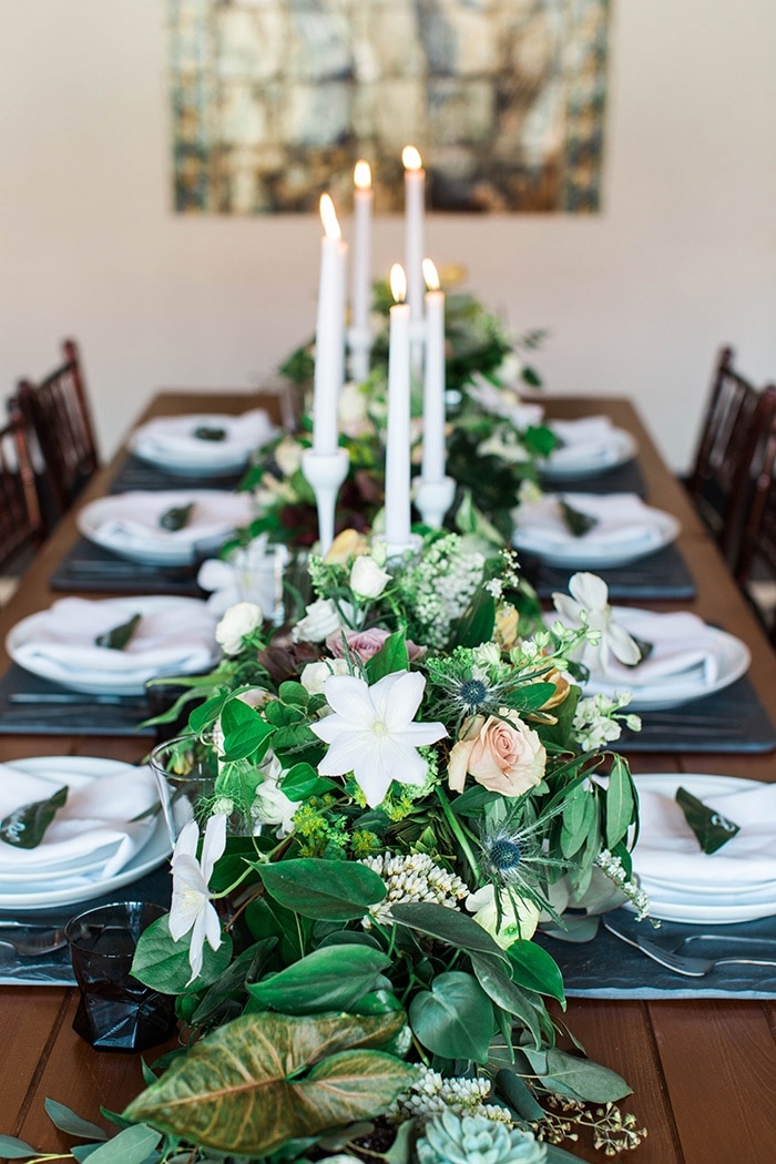 Modern Greenery Decor for an Organic Wedding - Hey Wedding Lady