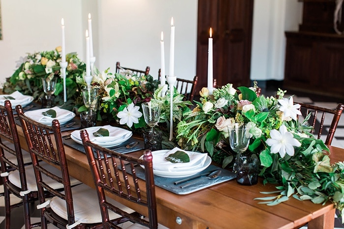 Modern Greenery Decor for an Organic Wedding - Hey Wedding Lady
