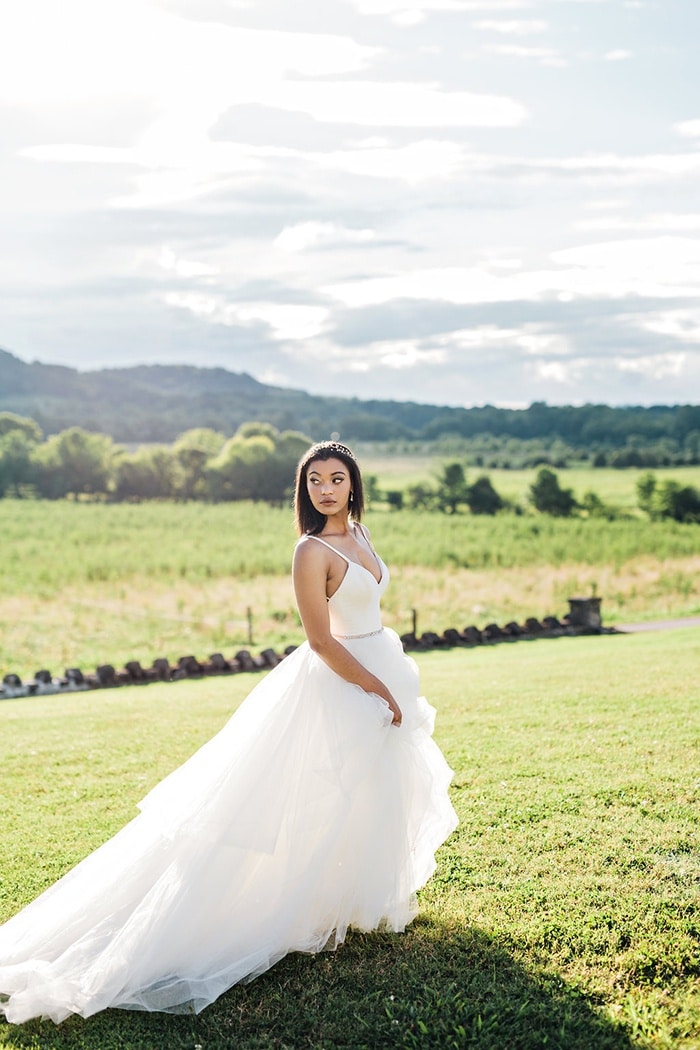 Timeless Beauty with Fresh Bridal Style - Hey Wedding Lady
