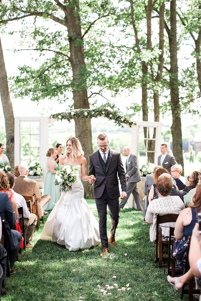 Timeless Modern Wedding with Rustic Chic Style - Hey Wedding Lady