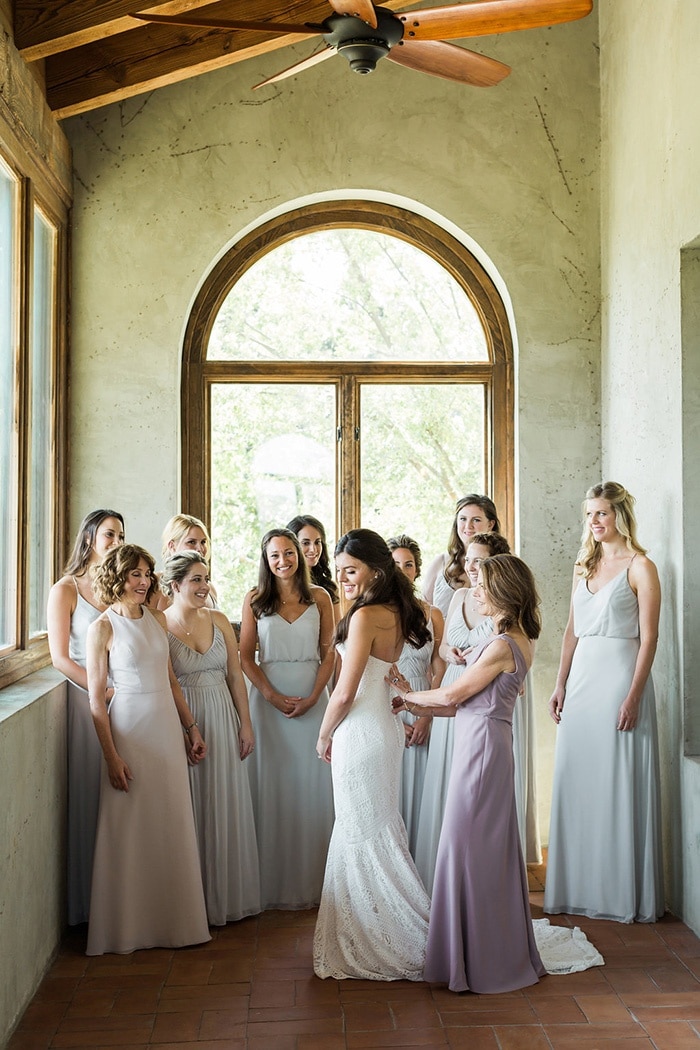 Earthy and Organic Wedding Style with Modern Greenery - Hey Wedding Lady