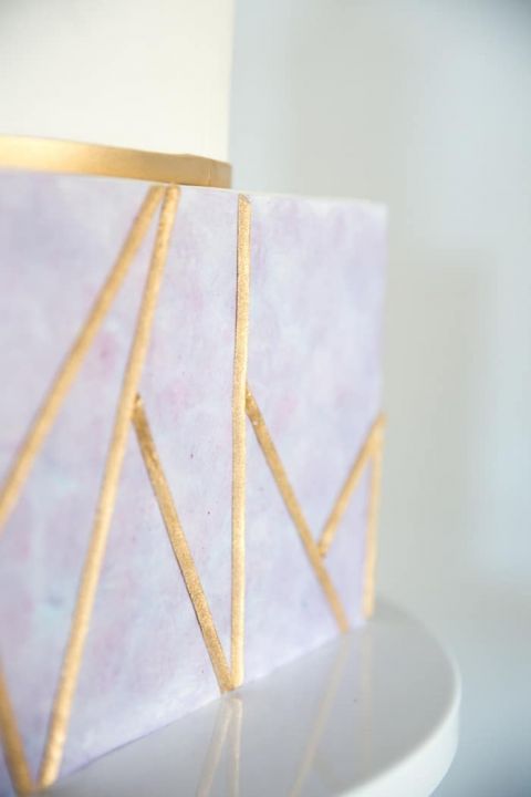 Ultra Violet Meets Timeless Wedding Style - Hey Wedding Lady