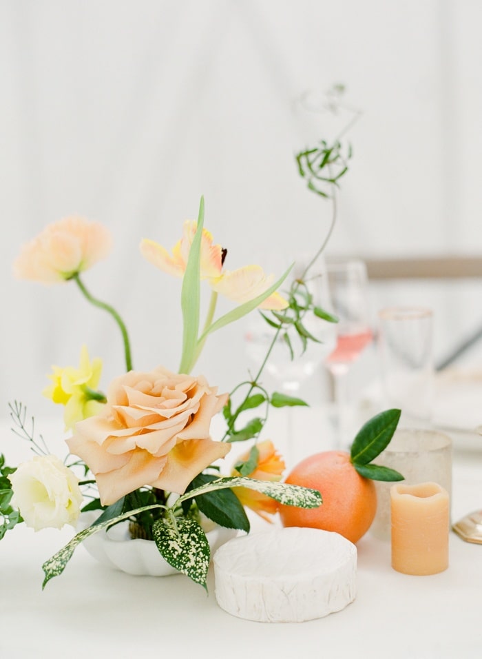 Modern Southern Style with Citrus and Poppy - Hey Wedding Lady
