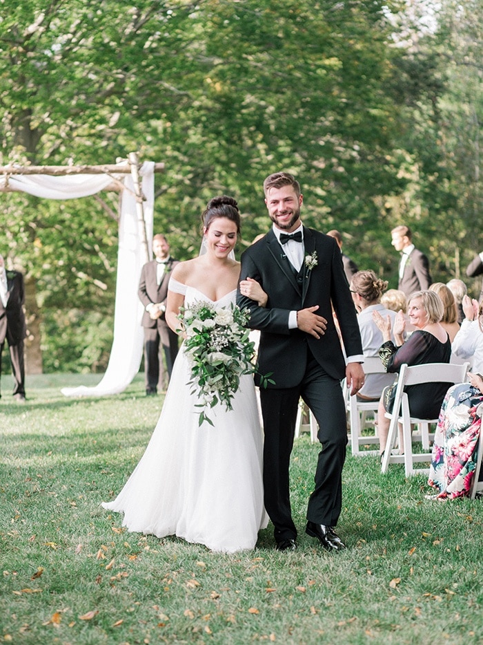 Country Manor Wedding with Clean and Classic Style - Hey Wedding Lady