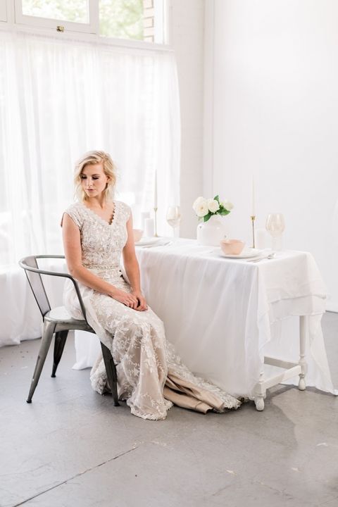 Modern Minimalist Wedding Style in Ultra Violet - Hey Wedding Lady