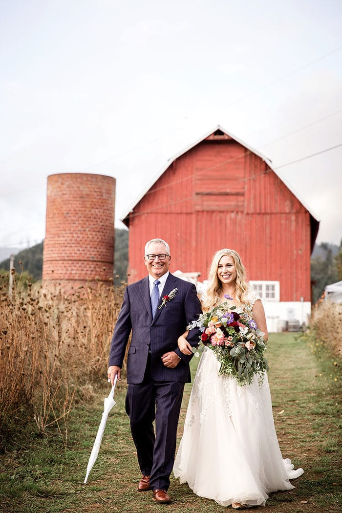 Farm Chic Wedding Day with Fall Colors - Hey Wedding Lady
