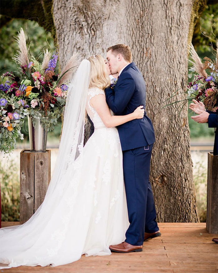 Farm Chic Wedding Day with Fall Colors - Hey Wedding Lady