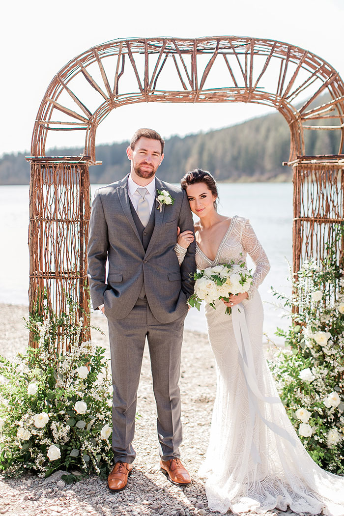 Rugged Beauty for a Pacific Northwest Wedding - Hey Wedding Lady
