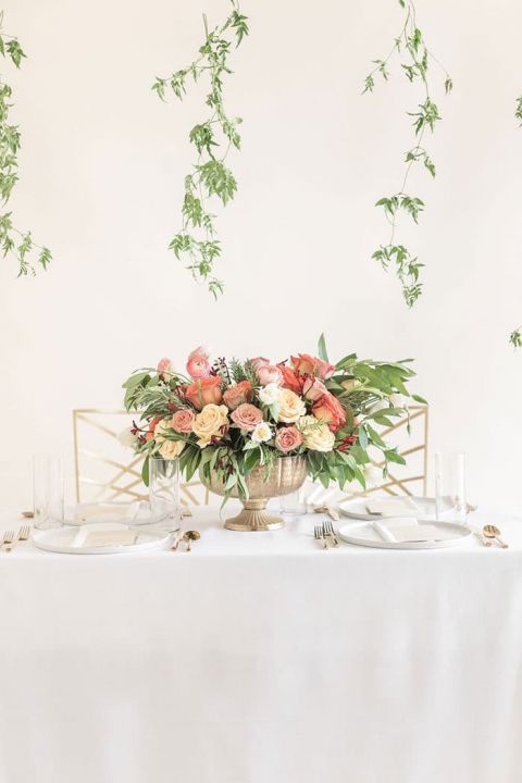 Minimalist Beauty to Inspire with Stunning Simplicity - Hey Wedding Lady