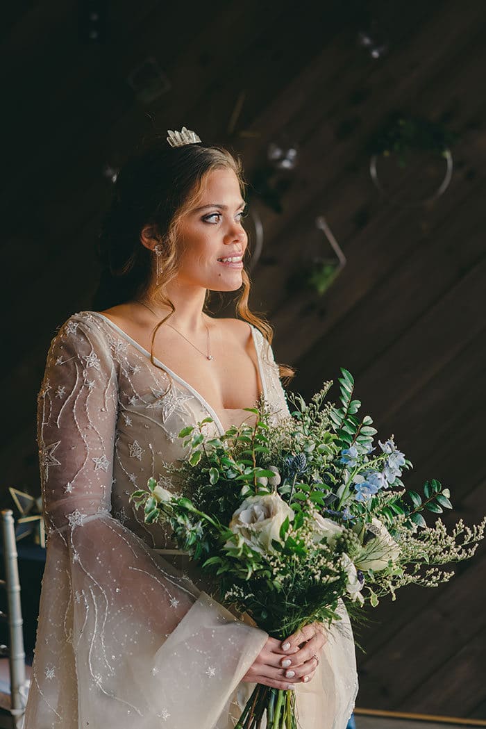 Heavenly Celestial Ideas for a Winter Sky Wedding - Hey Wedding Lady