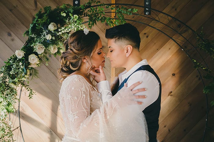 Heavenly Celestial Ideas for a Winter Sky Wedding - Hey Wedding Lady