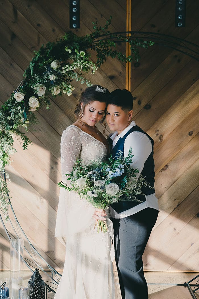 Heavenly Celestial Ideas for a Winter Sky Wedding - Hey Wedding Lady