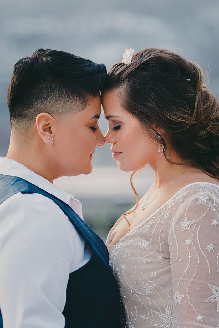 Heavenly Celestial Ideas for a Winter Sky Wedding - Hey Wedding Lady