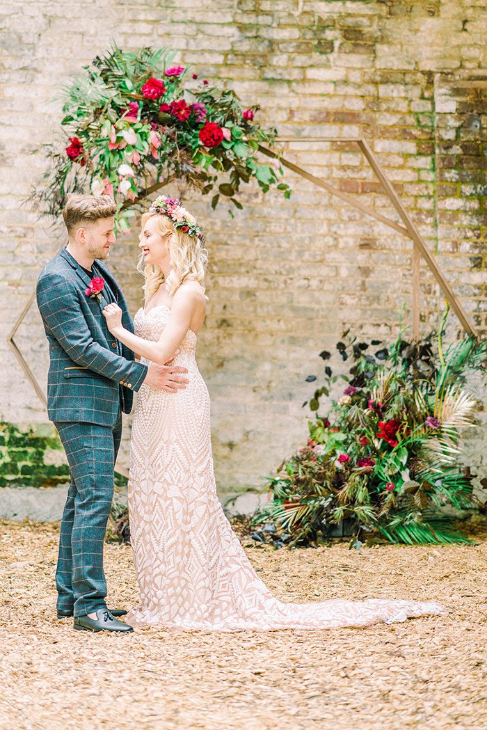Countryside Fall Wedding with Bohemian Glam Style - Hey Wedding Lady