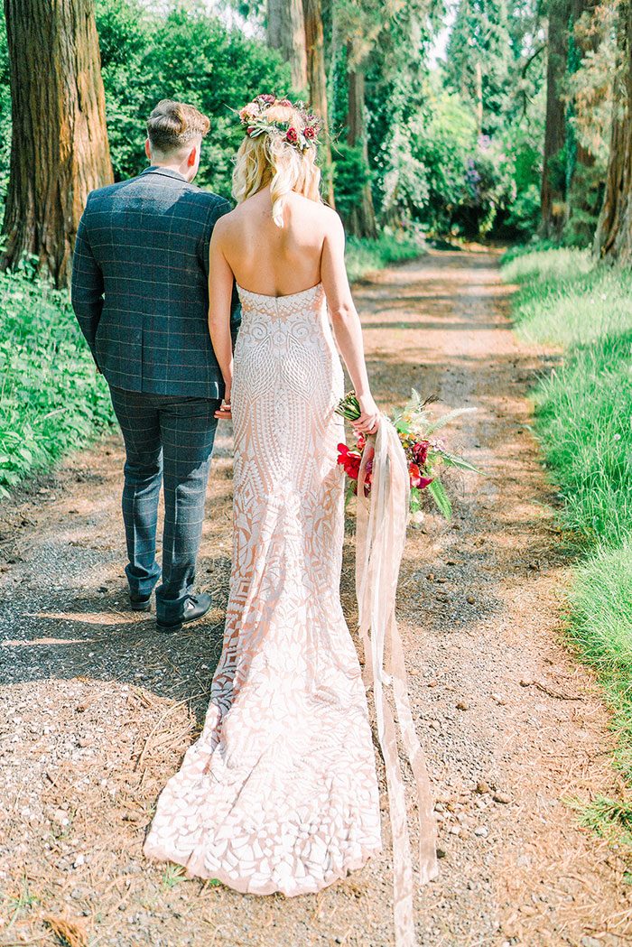 Countryside Fall Wedding with Bohemian Glam Style - Hey Wedding Lady