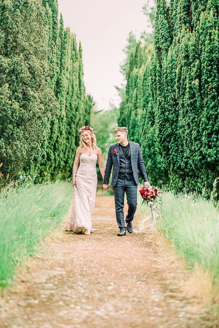 Countryside Fall Wedding with Bohemian Glam Style - Hey Wedding Lady
