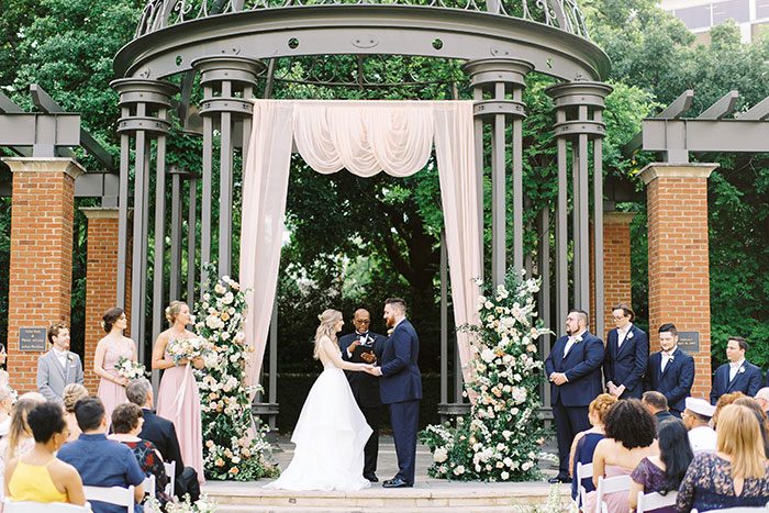 Peachy Spring Wedding Day in Dallas for a Game Loving Couple - Hey ...