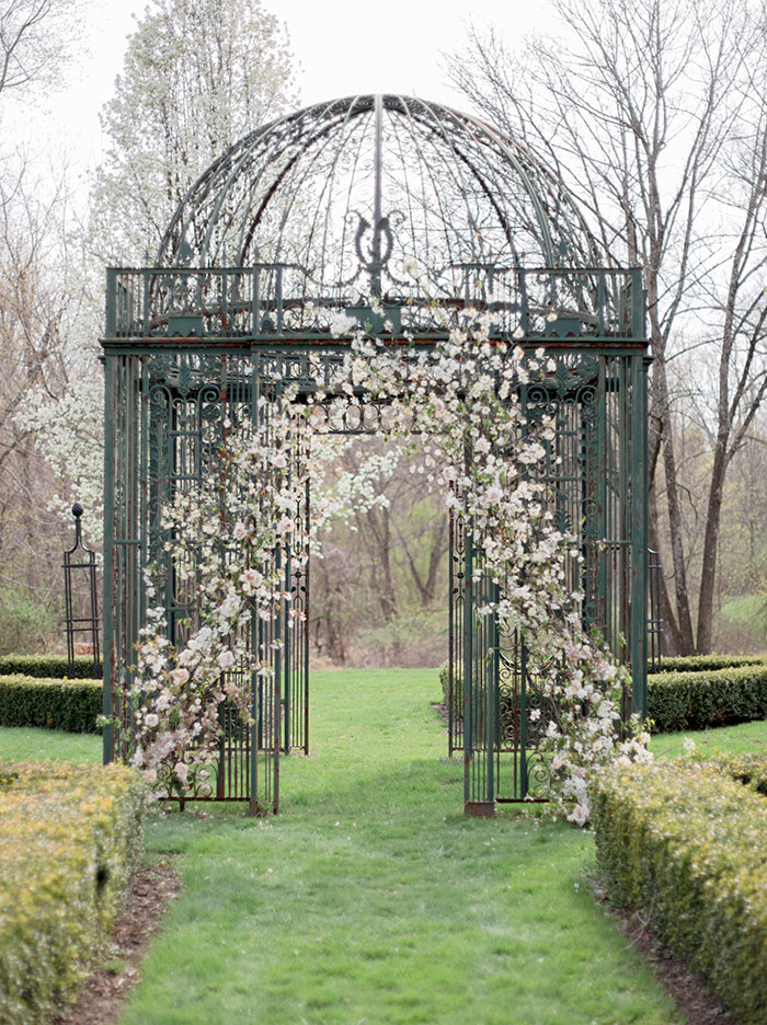English Spring Garden Bridal Inspiration with Tea Under the Blossoming ...