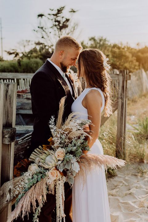 A Boho Beach Party with a Retro Trailer Bar | Hey Wedding Lady