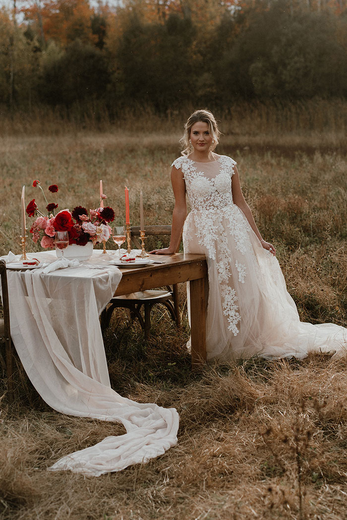Red and Rosé Romantic Fall Colors with Rustic Garden Style - Hey ...