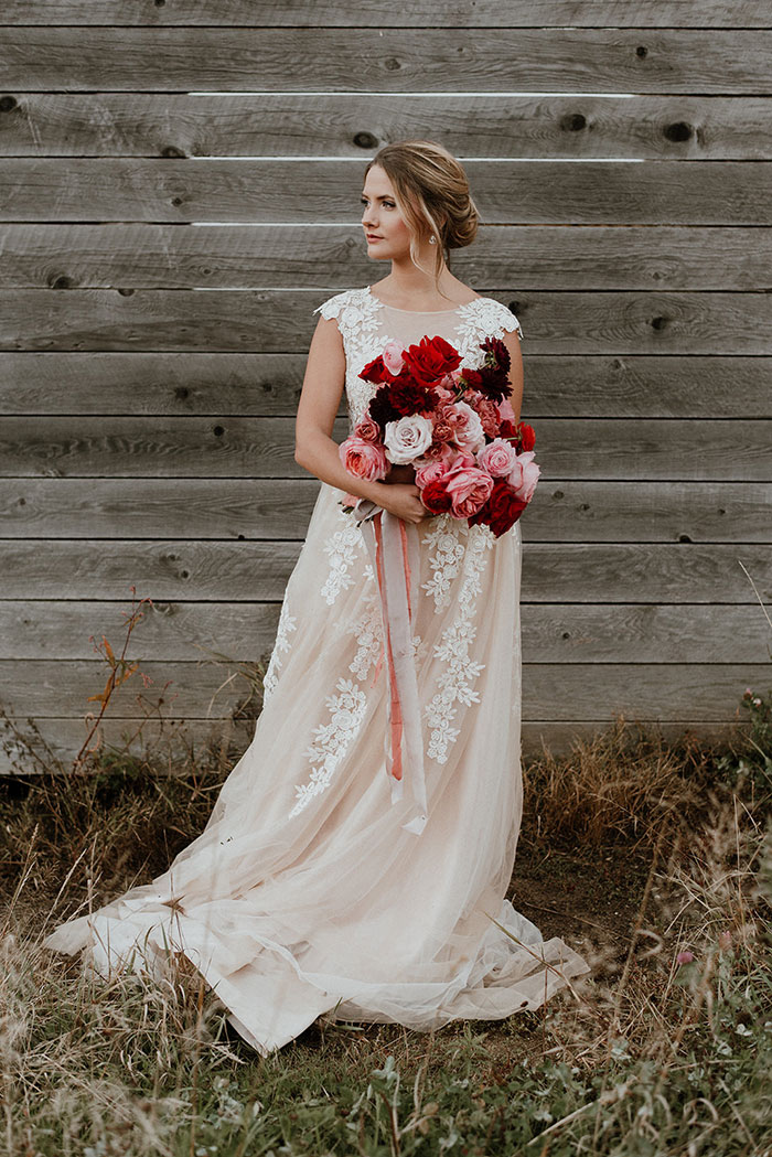 Red and Rosé Romantic Fall Colors with Rustic Garden Style | Hey ...