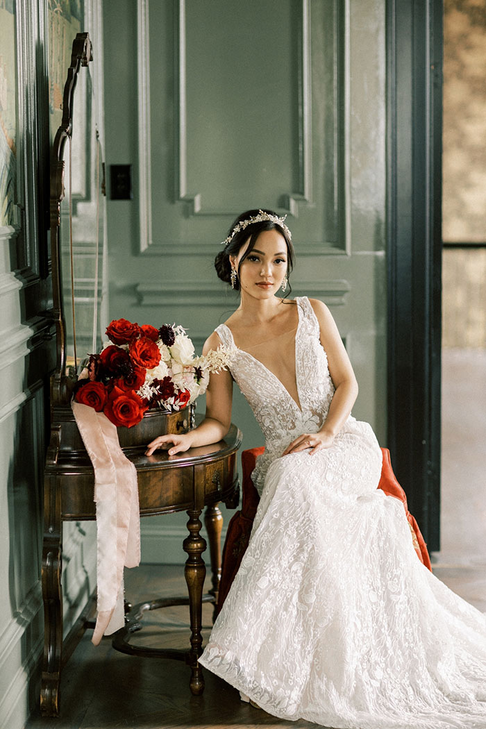 Small Wedding Ceremony with Bold Modern Flowers - Hey Wedding Lady