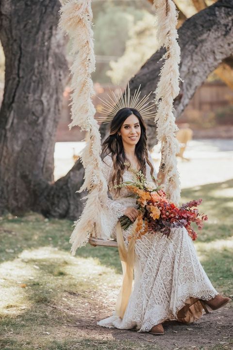 This Fall Festival Bride Loves Southwestern Boho Style - Hey Wedding Lady