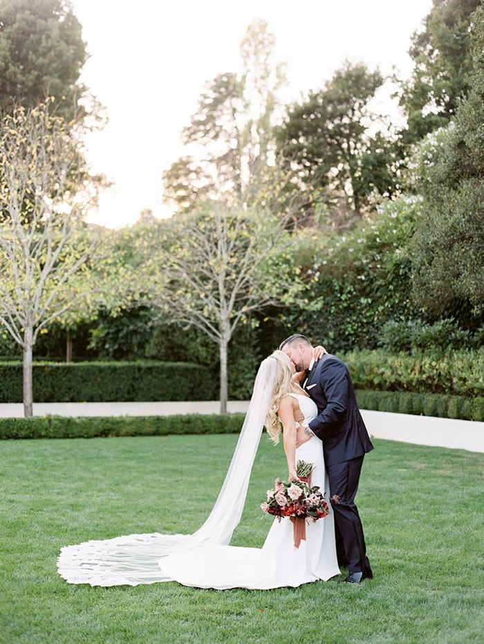 Creative Wedding Ideas for a Fun and Fabulous Fine Art Celebration ...