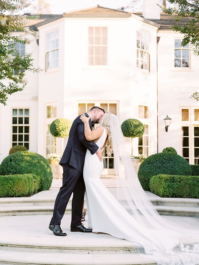 Creative Wedding Ideas for a Fun and Fabulous Fine Art Celebration ...