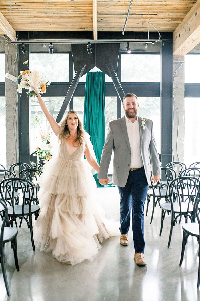 Downtown Portland Wedding with the Spirit of the Pacific Northwest ...