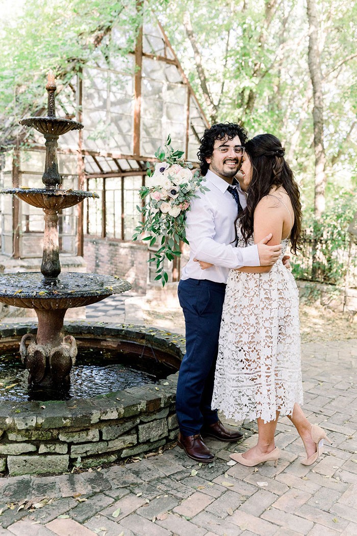 This couple rocked their Courthouse Wedding Outfits at a Vintage ...