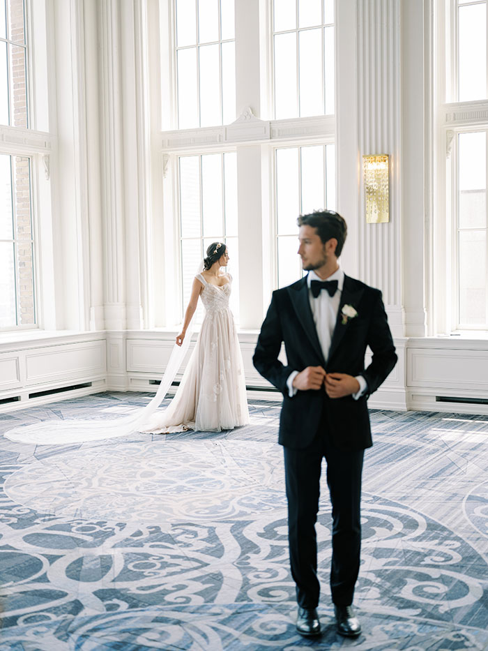 The Wedding Moments Worth Holding Onto | Hey Wedding Lady