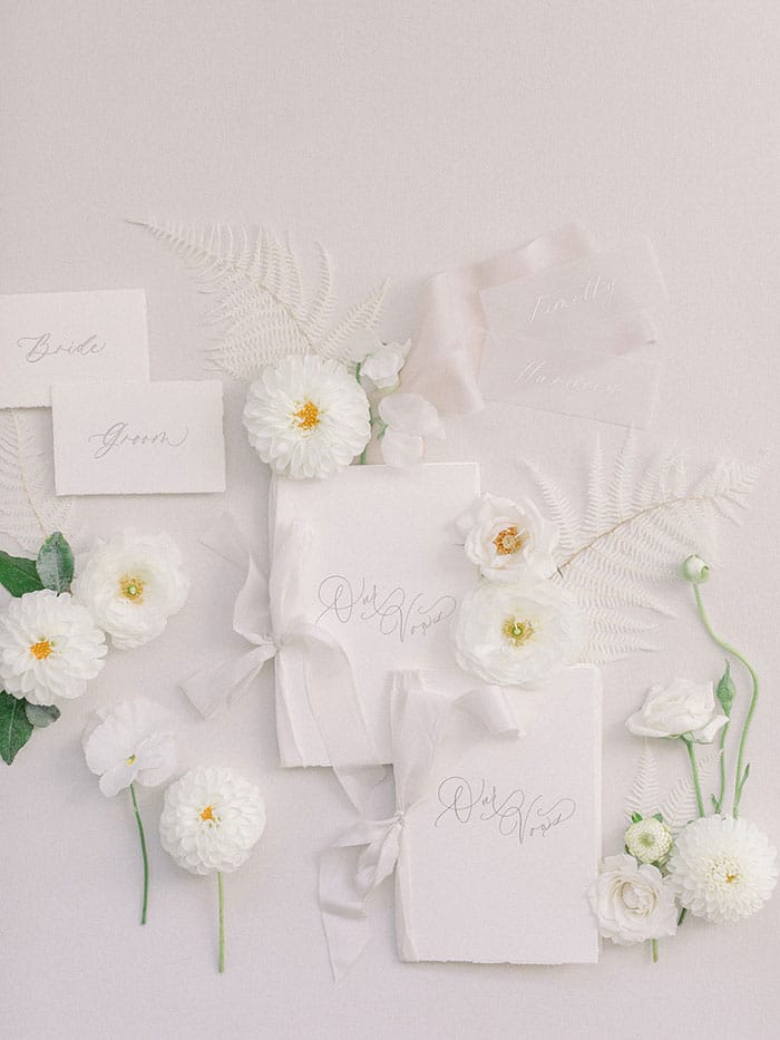 Gorgeous Gray Wedding Ideas Blend Modern Style and Organic Details ...