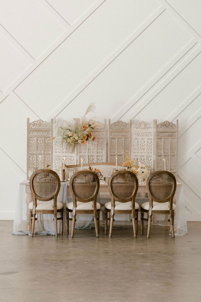 How to add Creative Patterned Details to a Chic Wedding Day - Hey ...