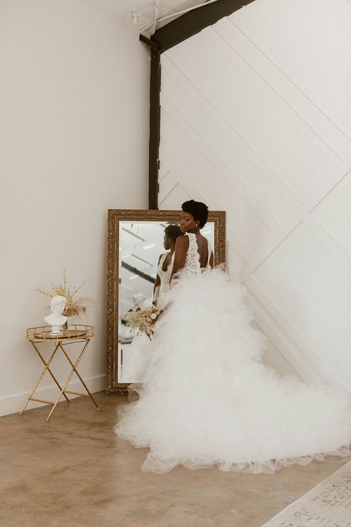 How to add Creative Patterned Details to a Chic Wedding Day - Hey ...