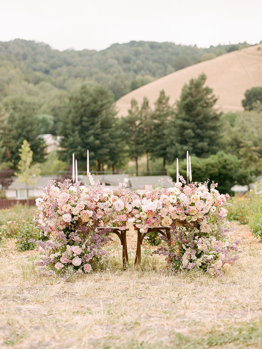 How to Elevate Rustic Wedding Flowers - Hey Wedding Lady